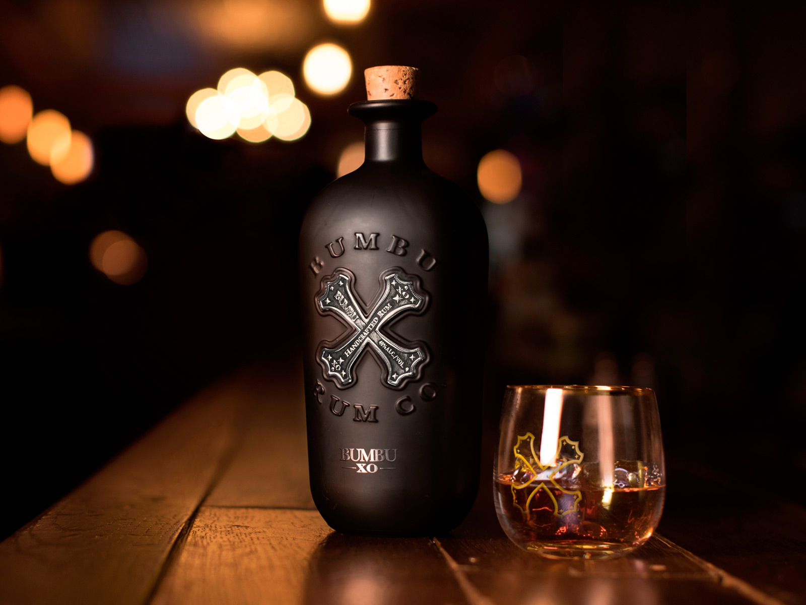 Původ rumu - jaký je rozdíl mezi Ron, Rum a Rhum? - Piju rum